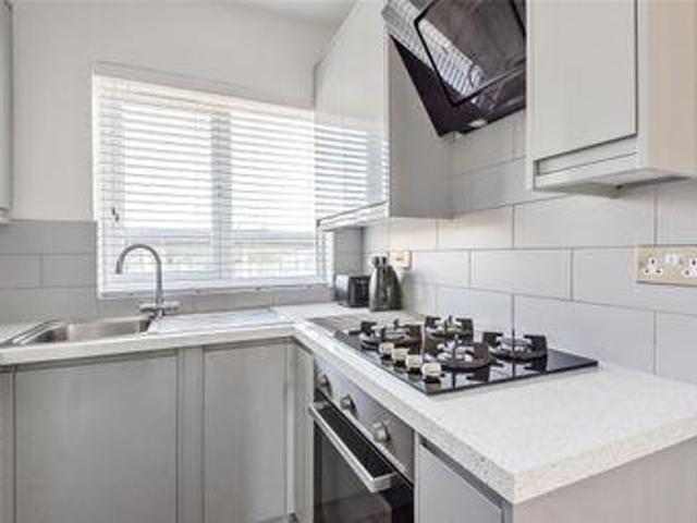 1 Bedrooms Flat for sale in Eardley Road, London SW16