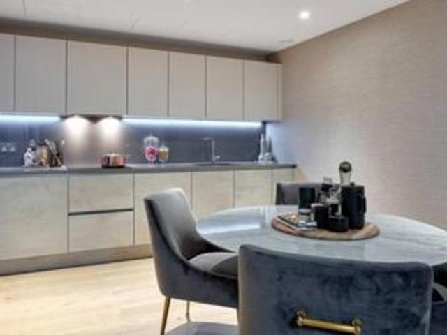1 Bedrooms Flat for sale in Ebury Place, Sutherland Street, Pimlico, London SW1V