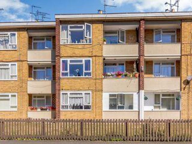 1 Bedrooms Flat for sale in Edinburgh Road, Oldbury B68