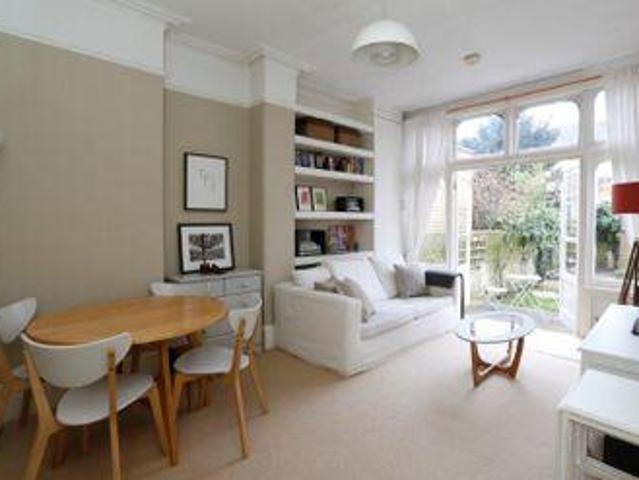 1 Bedrooms Flat for sale in Elmbourne Road, London SW17