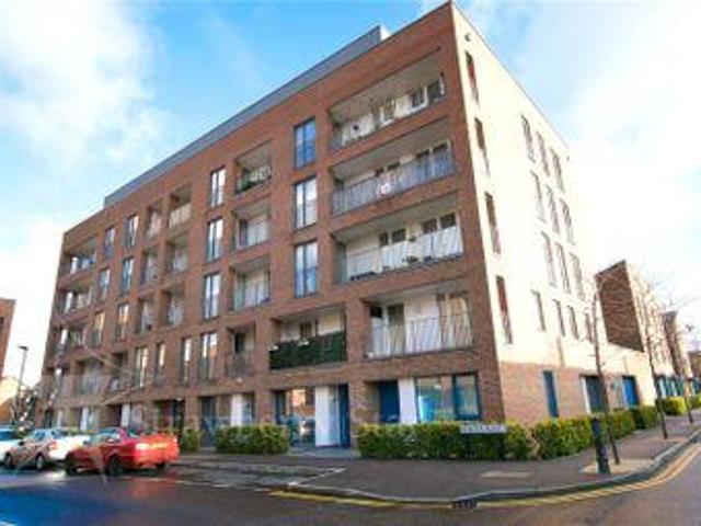 1 Bedrooms Flat for sale in Evan House, 8 Exeter Road, Canning Town, London E16