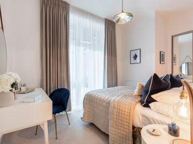 1 Bedrooms Flat for sale in Explorers Wharf, Limehouse E14
