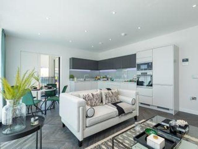 1 Bedrooms Flat for sale in Explorers Wharf, Limehouse E14