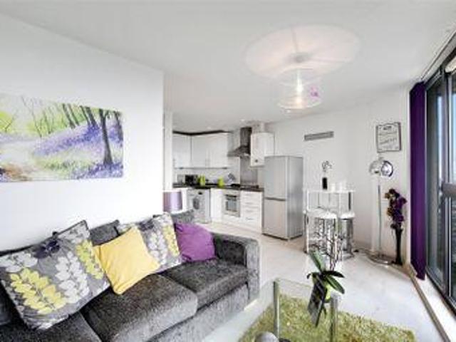 1 Bedrooms Flat for sale in Fondant Court, 2 Taylor Place, London E3