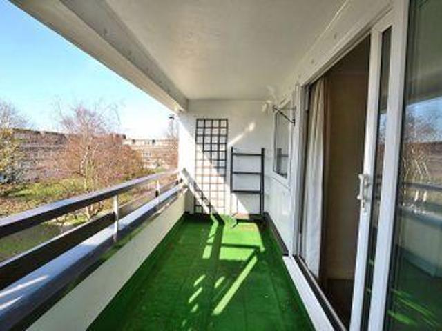 1 Bedrooms Flat for sale in Fair Acres, Hayes, Bromley BR2