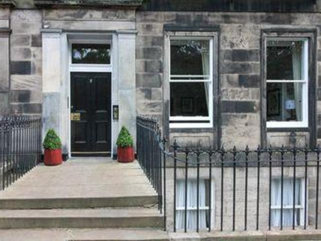 1 Bedrooms Flat for sale in Fettes Row, New Town, Edinburgh EH3