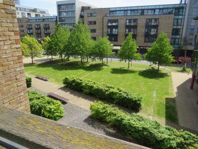 1 Bedrooms Flat for sale in Ferry Court, Cardiff CF11