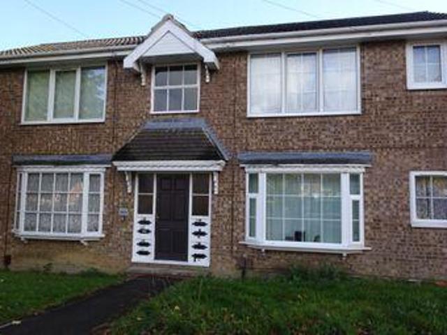 1 Bedrooms Flat for sale in Fieldway Rise, Rodley, Leeds LS13