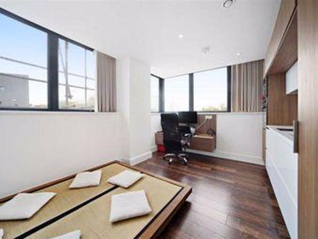 1 Bedrooms Flat for sale in Finchley Road, London NW3