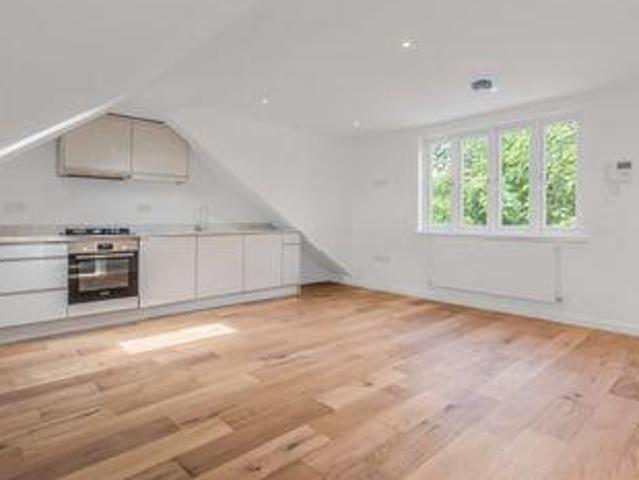 1 Bedrooms Flat for sale in Framlingham Crescent, London SE9
