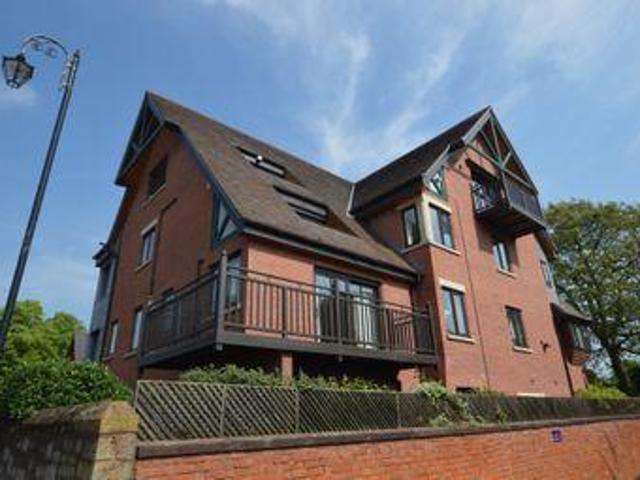 1 Bedrooms Flat for sale in Knightsbridge Court, Chester CH1