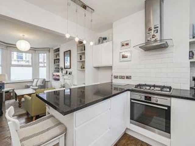 1 Bedrooms Flat for sale in Kellino Street, London SW17