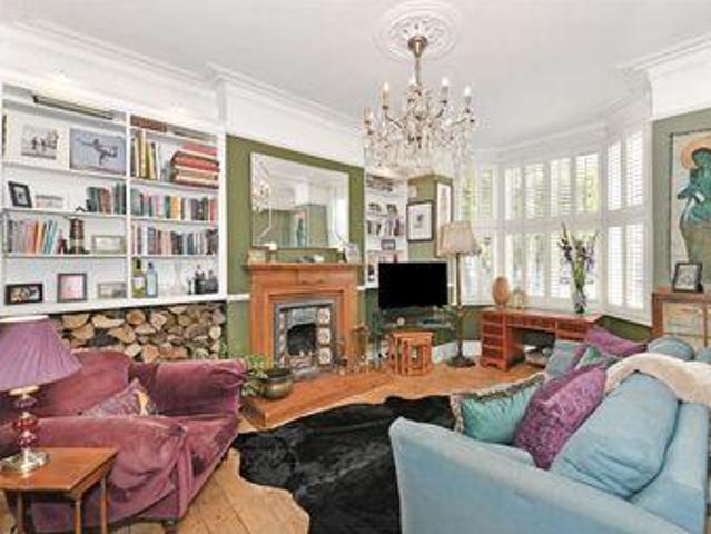 1 Bedrooms Flat for sale in Kemble Road, Forest Hill, London SE23