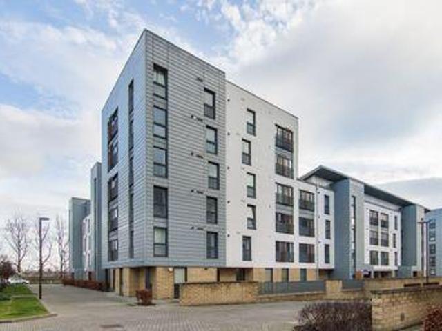 1 Bedrooms Flat for sale in Kimmerghame Path, Fettes, Edinburgh EH4