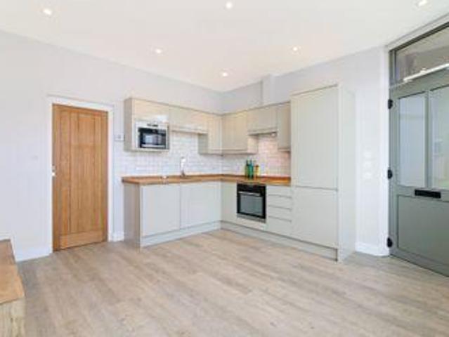 1 Bedrooms Flat for sale in Kingston Road, London SW19