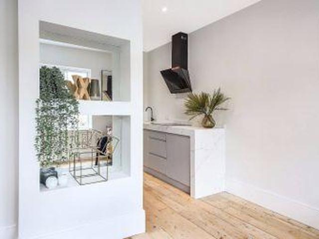 1 Bedrooms Flat for sale in Kingsland Road, Dalston E8