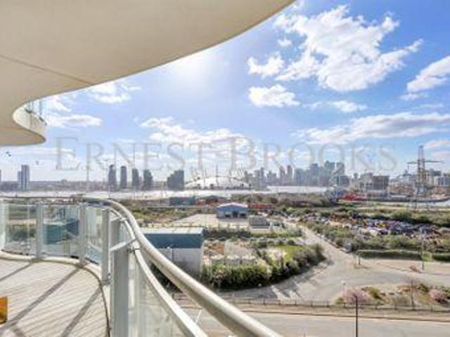 1 Bedrooms Flat for sale in Hoola, Western Gateway, London E16