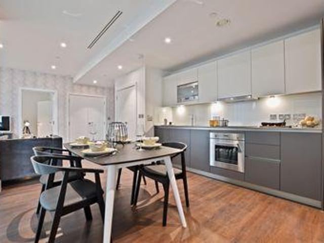 1 Bedrooms Flat for sale in Harbour Way, Docklands E14
