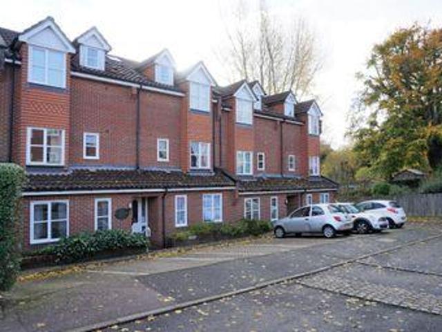 1 Bedrooms Flat for sale in Hasletts Close, Tunbridge Wells TN1