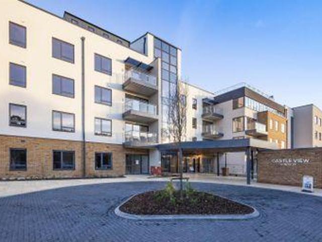 1 Bedrooms Flat for sale in Helston Lane, Windsor SL4