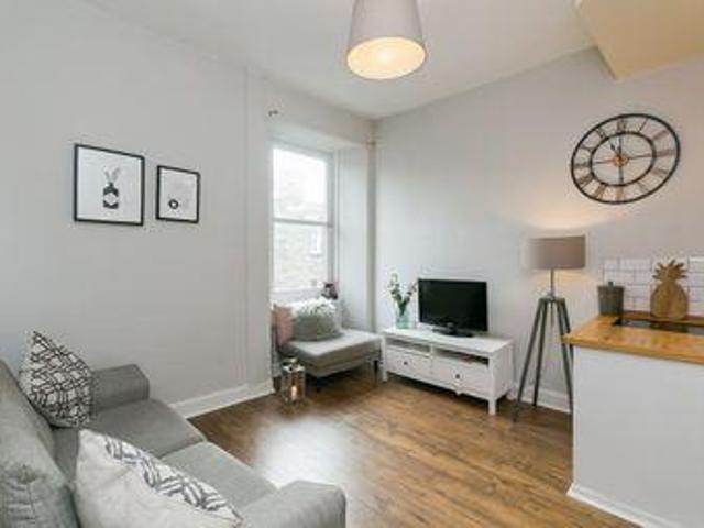 1 Bedrooms Flat for sale in Heriothill Terrace, Canonmills, Edinburgh EH7