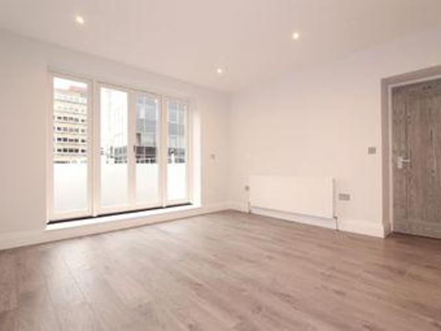 1 Bedrooms Flat for sale in High Street, Maidenhead SL6