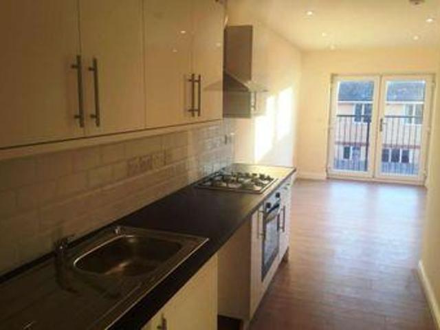 1 Bedrooms Flat for sale in High Street, Slough SL1