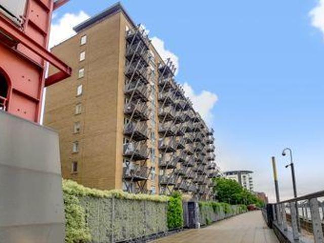 1 Bedrooms Flat for sale in Hutchings Street, London E14