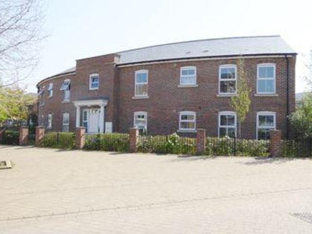 1 Bedrooms Flat for sale in Hudgell Road, Stansted CM24