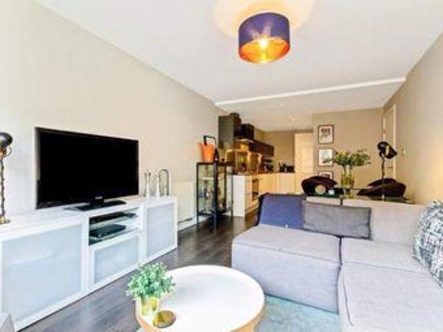 1 Bedrooms Flat for sale in Ingram Street, Merchant City, Glasgow G1