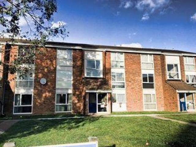 1 Bedrooms Flat for sale in Ilford, Essex, United Kingdom IG2