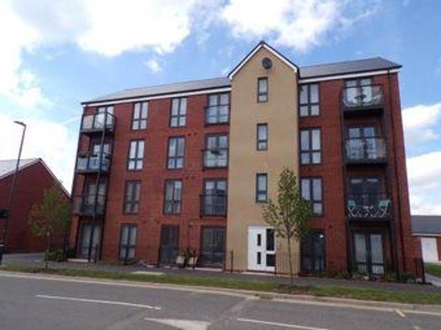 1 Bedrooms Flat for sale in Jenner Boulevard, Lyde Green, Bristol. BS16