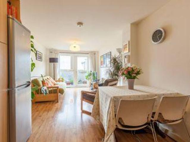 1 Bedrooms Flat for sale in Oakleigh Court, Old Street N1