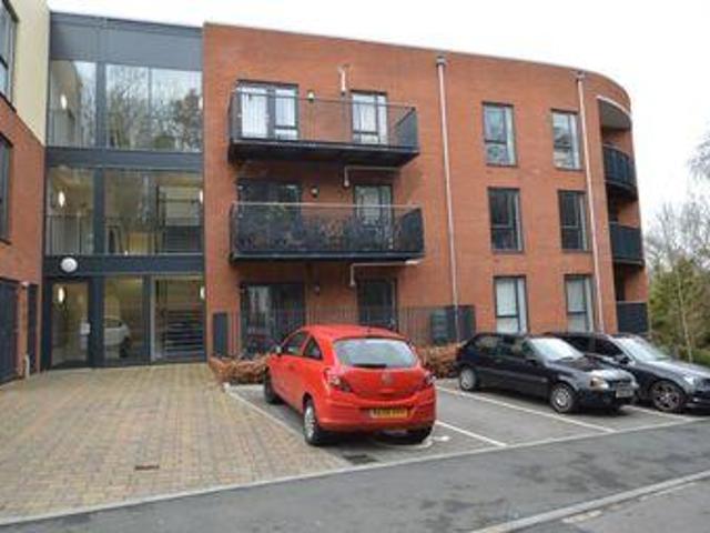 1 Bedrooms Flat for sale in Olympic Way, High Wycombe HP13