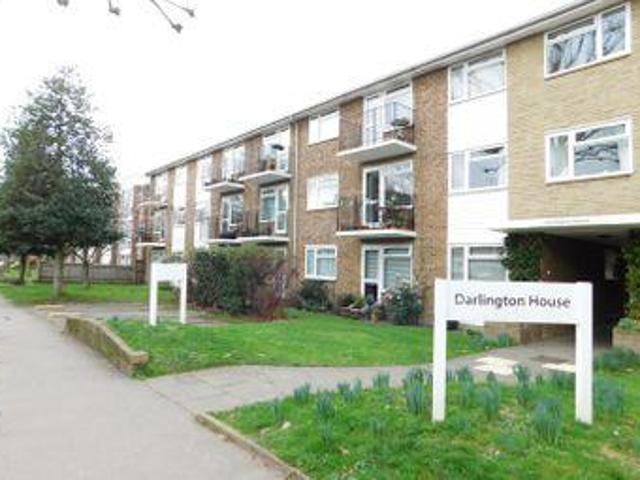 1 Bedrooms Flat for sale in Lovelace Gardens, Surbiton KT6