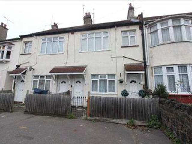1 Bedrooms Flat for sale in Lonsdale Road, Southend On Sea SS2
