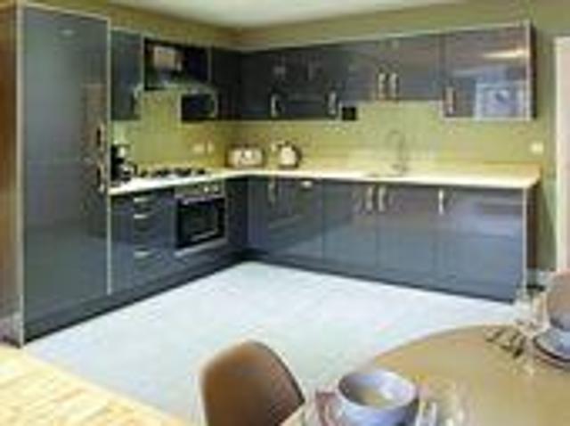 1 Bedrooms Flat for sale in Lambourn Square, Newbury RG14