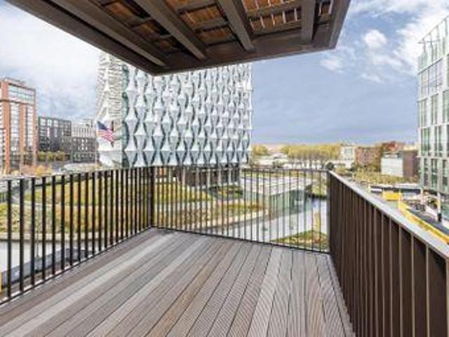 1 Bedrooms Flat for sale in Legacy Building, Embassy Gardens, Nine Elms, London SW11