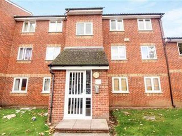 1 Bedrooms Flat for sale in Liden Close, Walthamstow, London E17