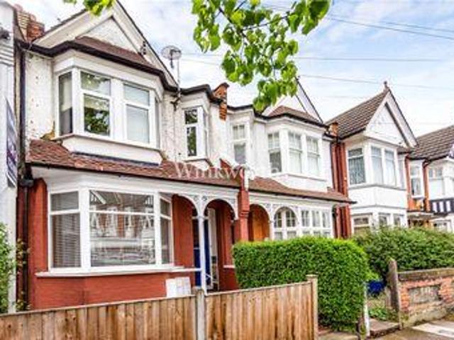 1 Bedrooms Flat for sale in Lightcliffe Road, London N13