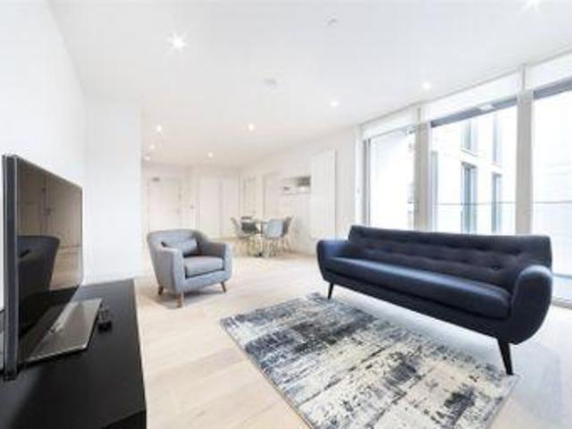 1 Bedrooms Flat for sale in Liner House, 2 Royal Wharf Walk E16