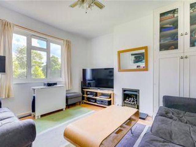1 Bedrooms Flat for sale in Lionel Road North, Brentford TW8