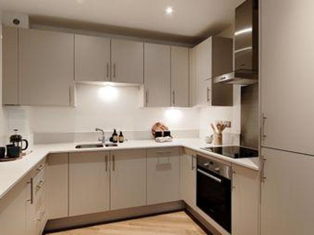 1 Bedrooms Flat for sale in Mozart Gardens, Acton, London W3