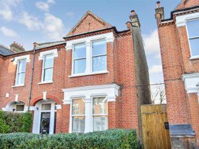 1 Bedrooms Flat for sale in Montague Road, London SW19