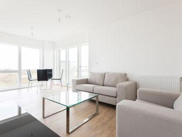 1 Bedrooms Flat for sale in Magellan Boulevard, London E16