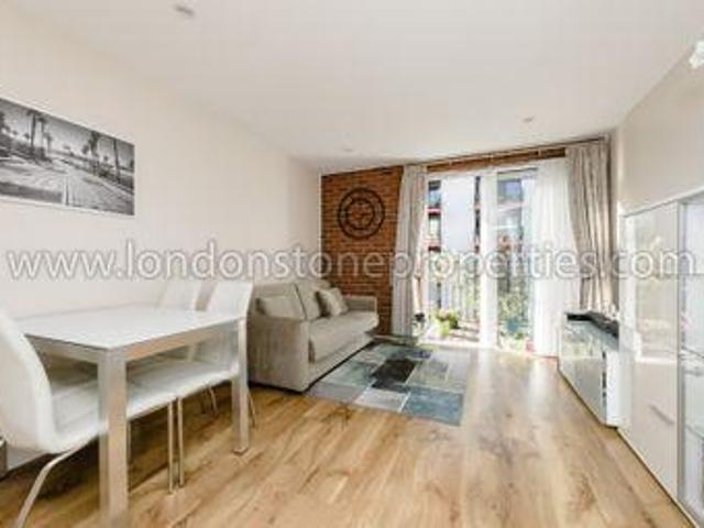 1 Bedrooms Flat for sale in Major Draper Street, London SE18