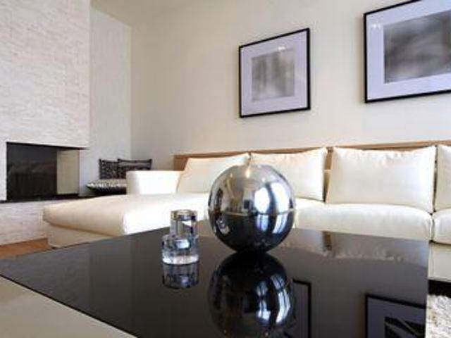 1 Bedrooms Flat for sale in Manchester Riverside Apartments, Woden Street, Manchester M5