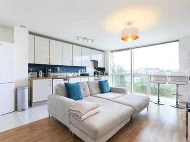 1 Bedrooms Flat for sale in Mapleton Road, Wandsworth Town, London SW18
