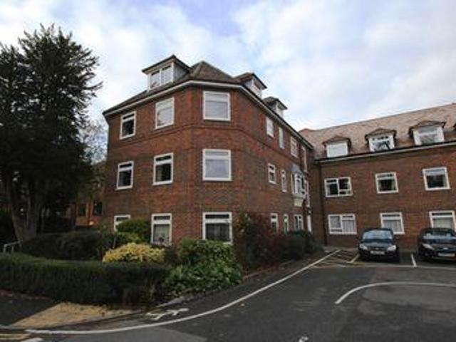 1 Bedrooms Flat for sale in Market Square, Alton GU34