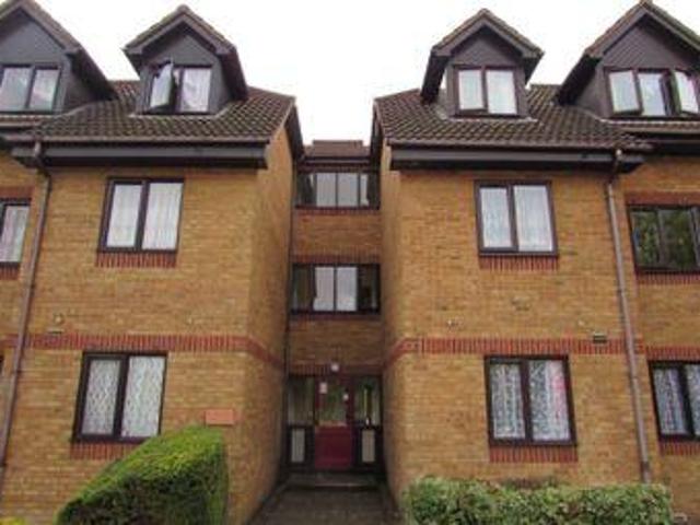 1 Bedrooms Flat for sale in Marnham Court, Harrow Road, Wembley, Middlesex HA0